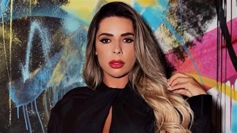 Onlyfans Ex Pm Diz Que Fatura Mais Na Plataforma Do Que Na Tv