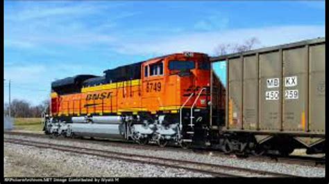 BNSF 9159 - YouTube