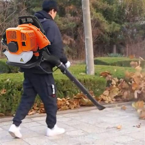 Leaf Blowers And Vacuums Outdoor Tools For Landscaping Businesses
