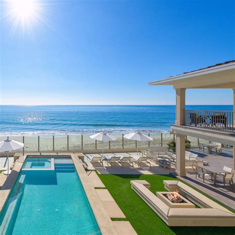 Ultimately Luxurious Malibu Beach House With Spectacular Malibu Beach