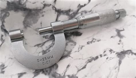 Micro Meter Measuring Tool Engineering Micrometer Measure Device 0 25mm