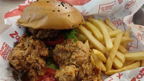 Trying Out Zarks Burger At Sm Trece A Review Jon To The World Blog