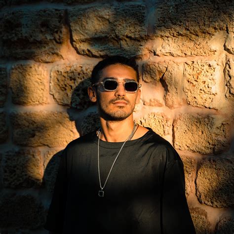 Aroy · Artist Profile