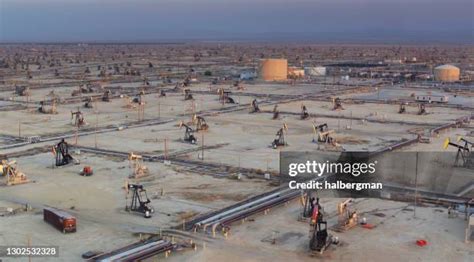 Kern Oil Photos And Premium High Res Pictures Getty Images
