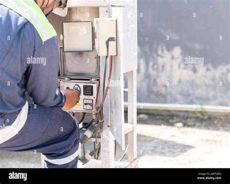 Measurement And Evaluation Of Air Quality In Plant To Monitoring Of The Workplace Environment