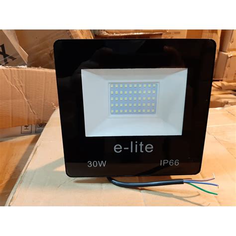 Jual Lampu Sorot Led Watt Kap Lampu Sorot W Lampu Tembak Floodlight Shopee Indonesia