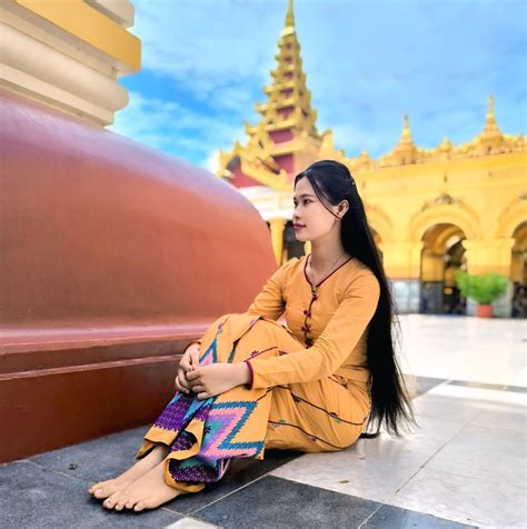 Kwee La Min တောင်ဥက္ကလာ Added A Kwee La Min တောင်ဥက္ကလာ