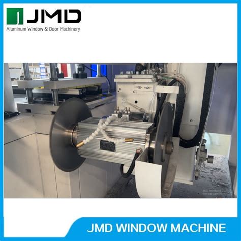 Axis Metal Processing CNC Machine For Aluminum Steel Profiles Vertical Machining Center