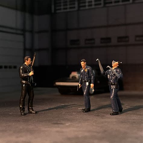 Classic 1 64 Scale Resin Model The Terminator T800 T1000 Figures Diora