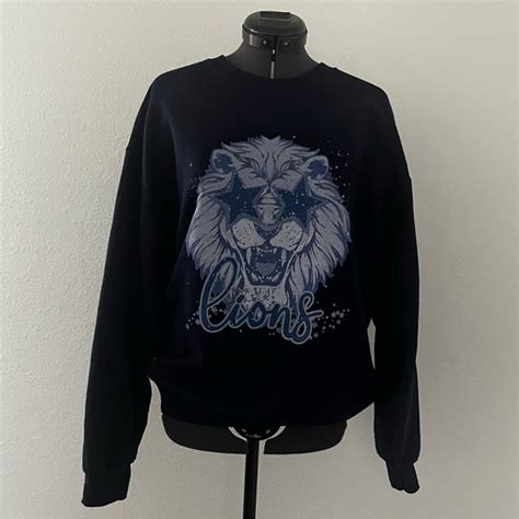 Gildan Sweaters Lions Mascot Sweatshirt Navy Blue Crewneck Sweats