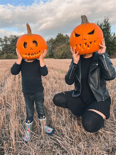 Pumpkinhead Duo In 2024 Fotoshooting Fotos Foto Inspiration