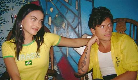 Quem São Camila Mendes E Rudy Mancuso Casal Que Anunciou Noivado Cnn