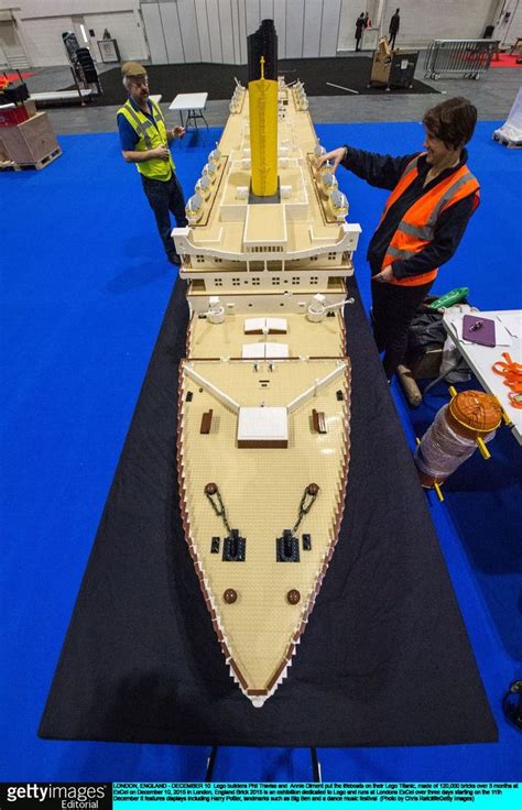 Heres A Recreation Of The Titanic Made Entirely Out Of Lego Lego