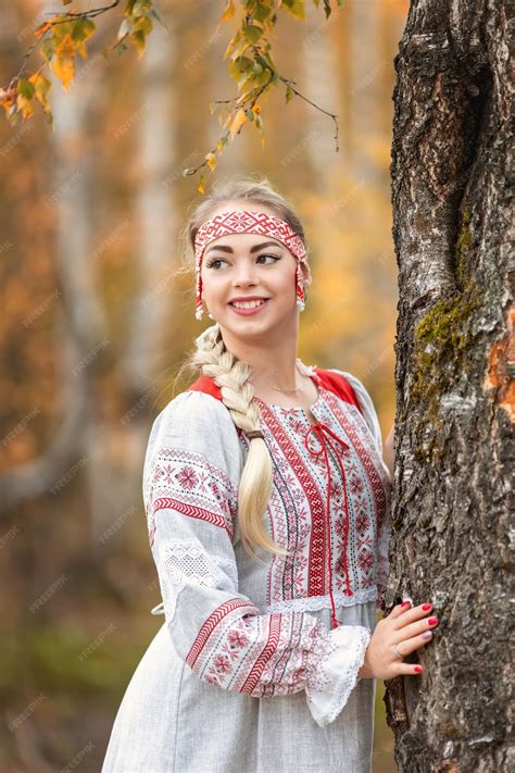 Premium Photo Beautiful Smiling Woman In Folk Traditional Slavic