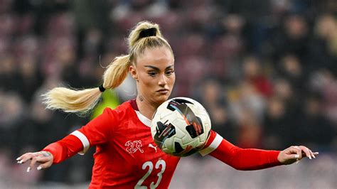 Video Alisha Lehmann Shows Off Her Keepy Uppy Skills With Switzerland