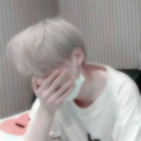 ෆ 𝐘𝐨𝐨𝐧𝐢𝐞 𝐜𝐫𝐞𝐚𝐦 ෆ Fotos De Jimin Jimin Foto