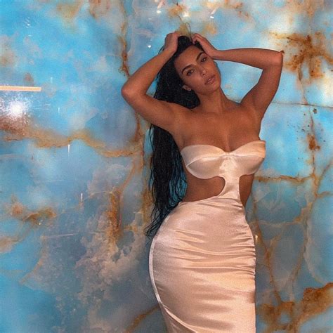 Women S Fashion Trends All Trends From Western Ethnic And Street Style Vogue India