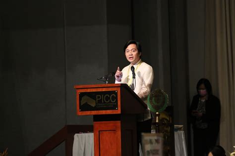 Free Coe For First Time Jobseekers Says Csc — Ikot Ph