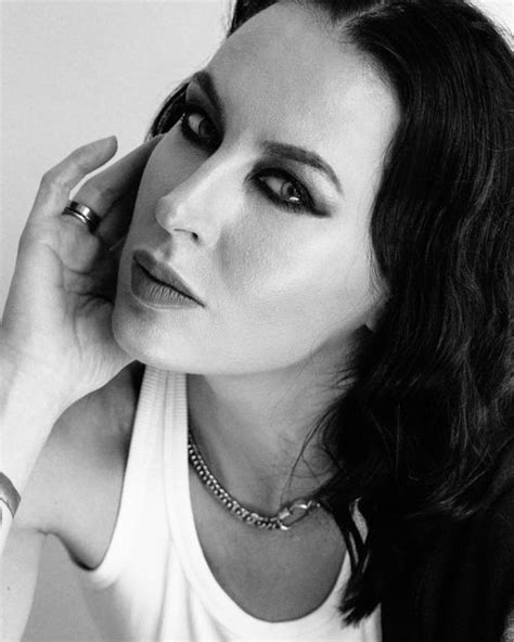 Alena Sazonova Photographer Profile Photos And Latest News