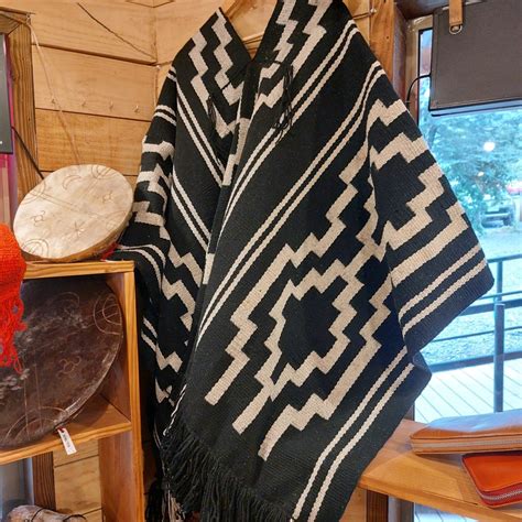 Lonko Mapuche Blanket Handmade In Sheep Wool With Ancestral Technique