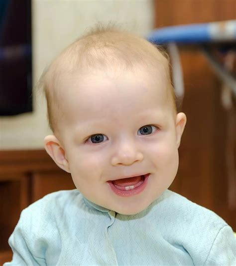 Moro Reflex In Babies Your Guide To Signs Triggers And Relief