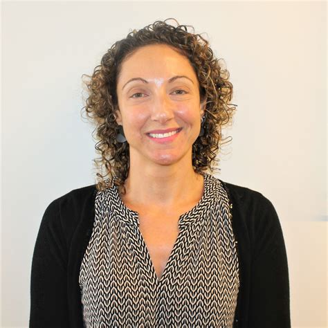 Macarena Hirmas Laboratorio De Salud Poblacional