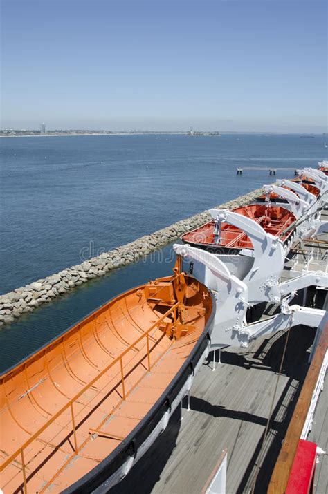Bateaux De Sauvetage Chez Queen Mary Image Stock Image 21481341