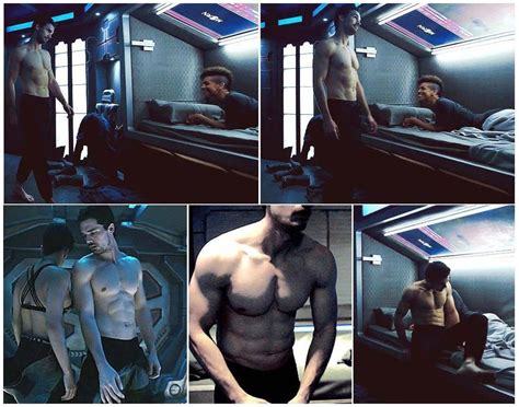 The Expanse James Holden Naomi Nagata Fit Abs Space Gym The Expanse Good Looking Men