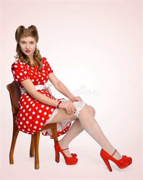 Jolie Fille De Pin Up Photo Stock Image Du Modèle Pattes 28712746