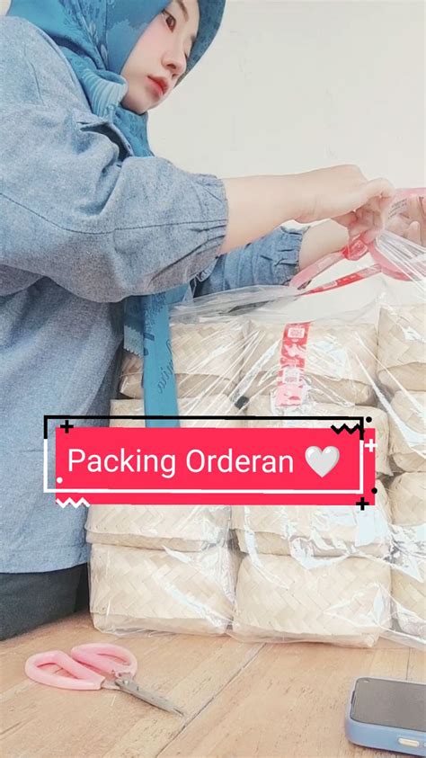 Mommyta Mommyitha Urlebird