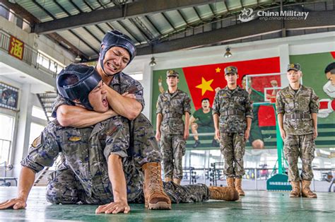 Pap Soldiers Conduct Physical Exercise Peoples Daily Online