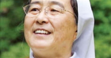 [이 아침의 시인] 詩를 통한 기도와 위로…수도자이자 시인 이해인