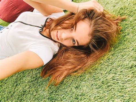 Lovenia Lux Live Cams Skype Teams Discord Telegram