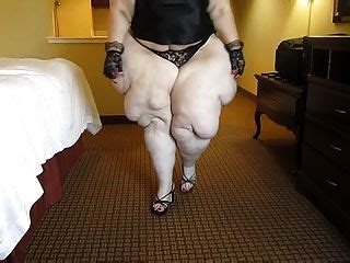 White Pear SSBBW Hotntubes Com