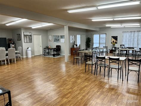 Convenient And Cozy Meeting Space Classroom Rent This Location On