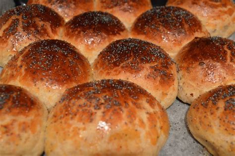 Mini Bread Rolls Minik Ekmekçikler Bread Rolls Bread Food