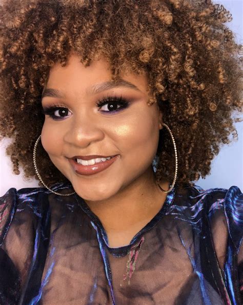 Meet Emoni Moses Of Emoni Michelle Beauty In Gwinnett Voyage Atl Magazine Atl City Guide