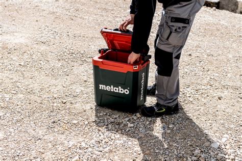 Аккумуляторный холодильный бокс Metabo KB 18 BL (600791850) купить в ...