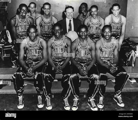 Harlem Globetrotters Cirole The World These Members Of The Harlem