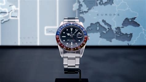 Rolex Gmt Master Time Zone To Time Zone Youtube