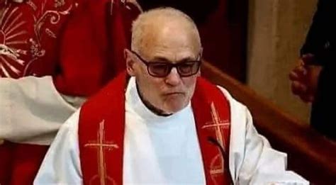 Course De Lespoir A La Découverte De Walter Stifter Le Prêtre Qui A Dompté Le Mont Cameroun