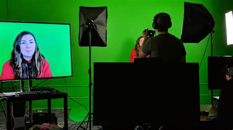 A Look Into Media Communications Class At The Calais School The