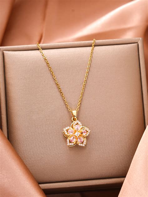 Green Stainless Steel Diamond Flower Necklace