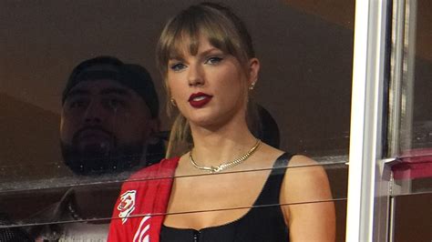 Amazon Gives Taylor Swift Ample Face Time As She Cheers On The Chiefs