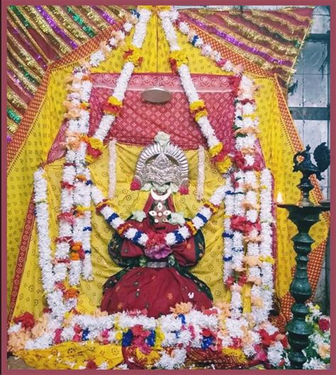 Maa Charchika Hd Photo And Wallpapaer 36