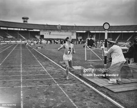 62 Derek Ibbotson Photos And High Res Pictures Getty Images