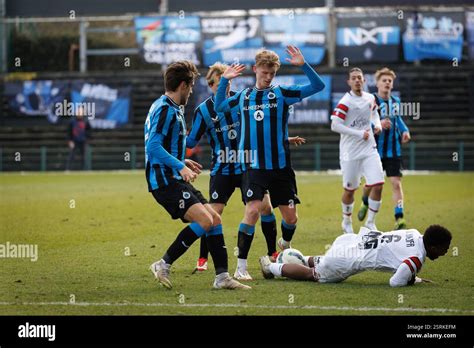 Roeselare Belgium 16th Feb 2025 Clubs Lynnt Audoor And Rwdms Islamdine Halifa Fight For