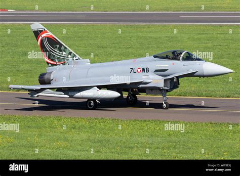 Ef 2000 hi-res stock photography and images - Alamy