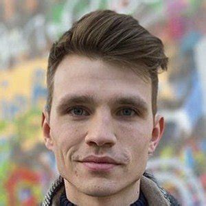 Joe Ashman Age Family Bio Famous Birthdays