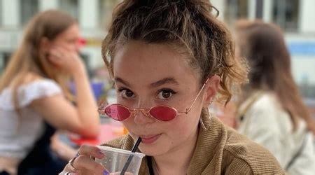 Pixie Davies Height Weight Age Babefriend Facts Biography